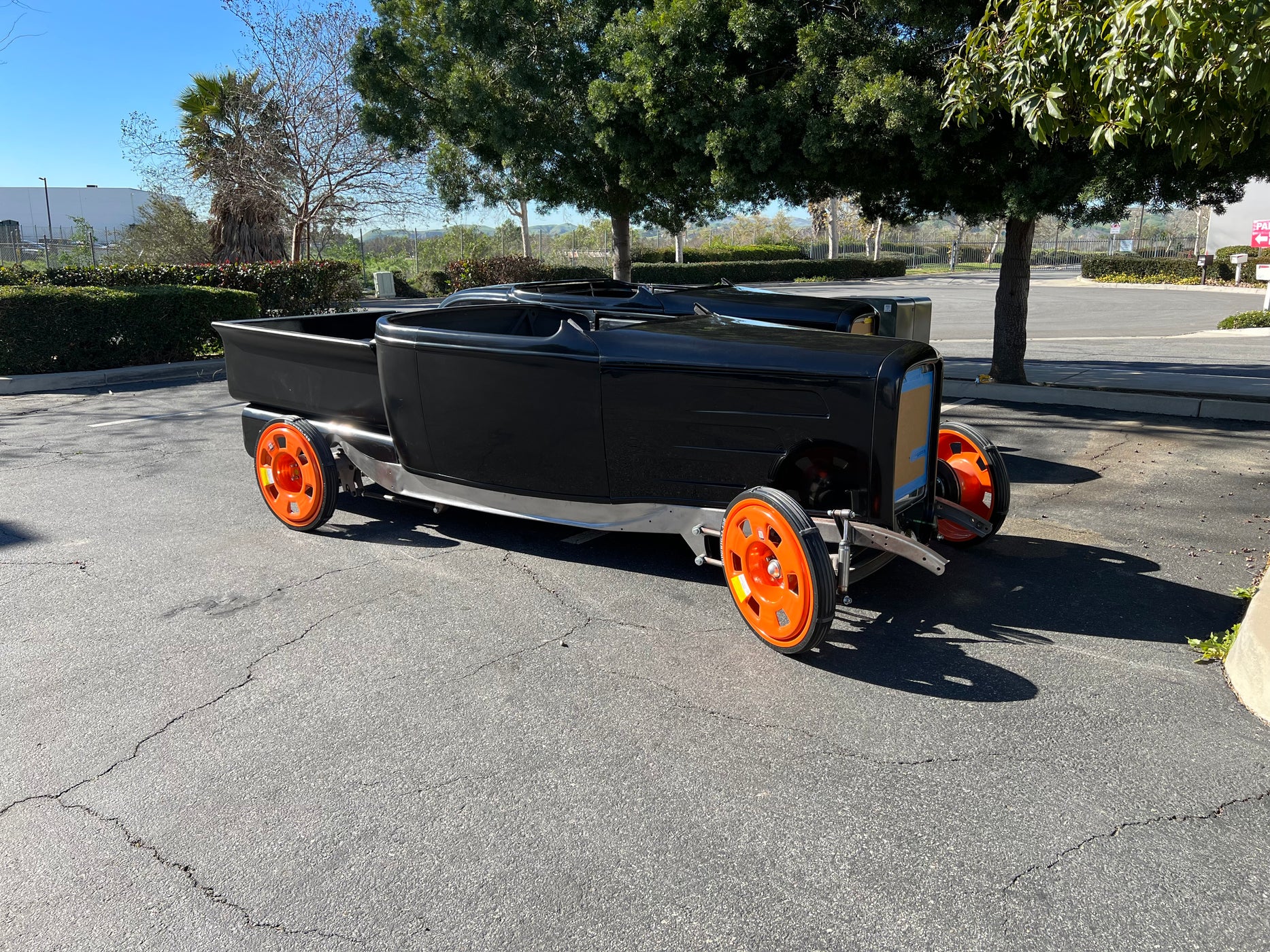 Zipper 32 Roadster Pickup Roller — Zipper Motors
