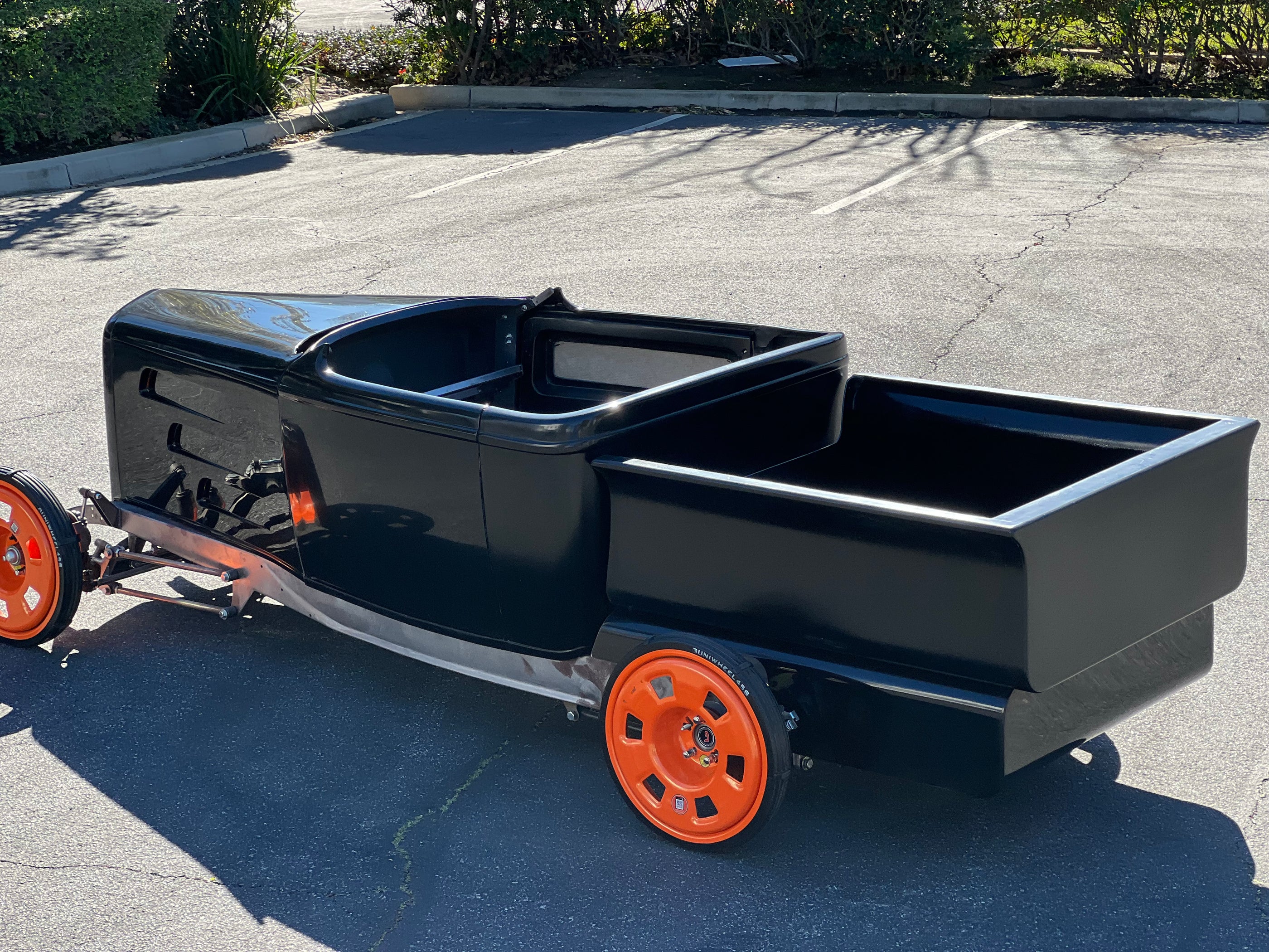 Zipper 32 Roadster Pickup Roller — Zipper Motors